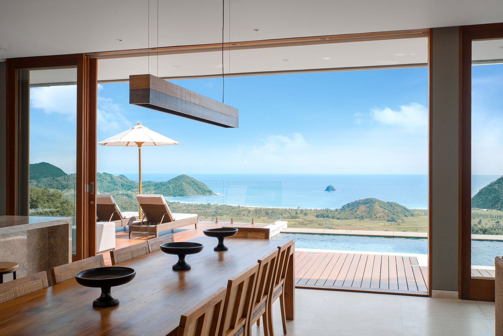 Selong Selo Resort and Residences - d i m i t r i r o g g o n